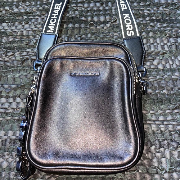Michael Kors | Bags | Micheal Kors Side Bag | Poshmark